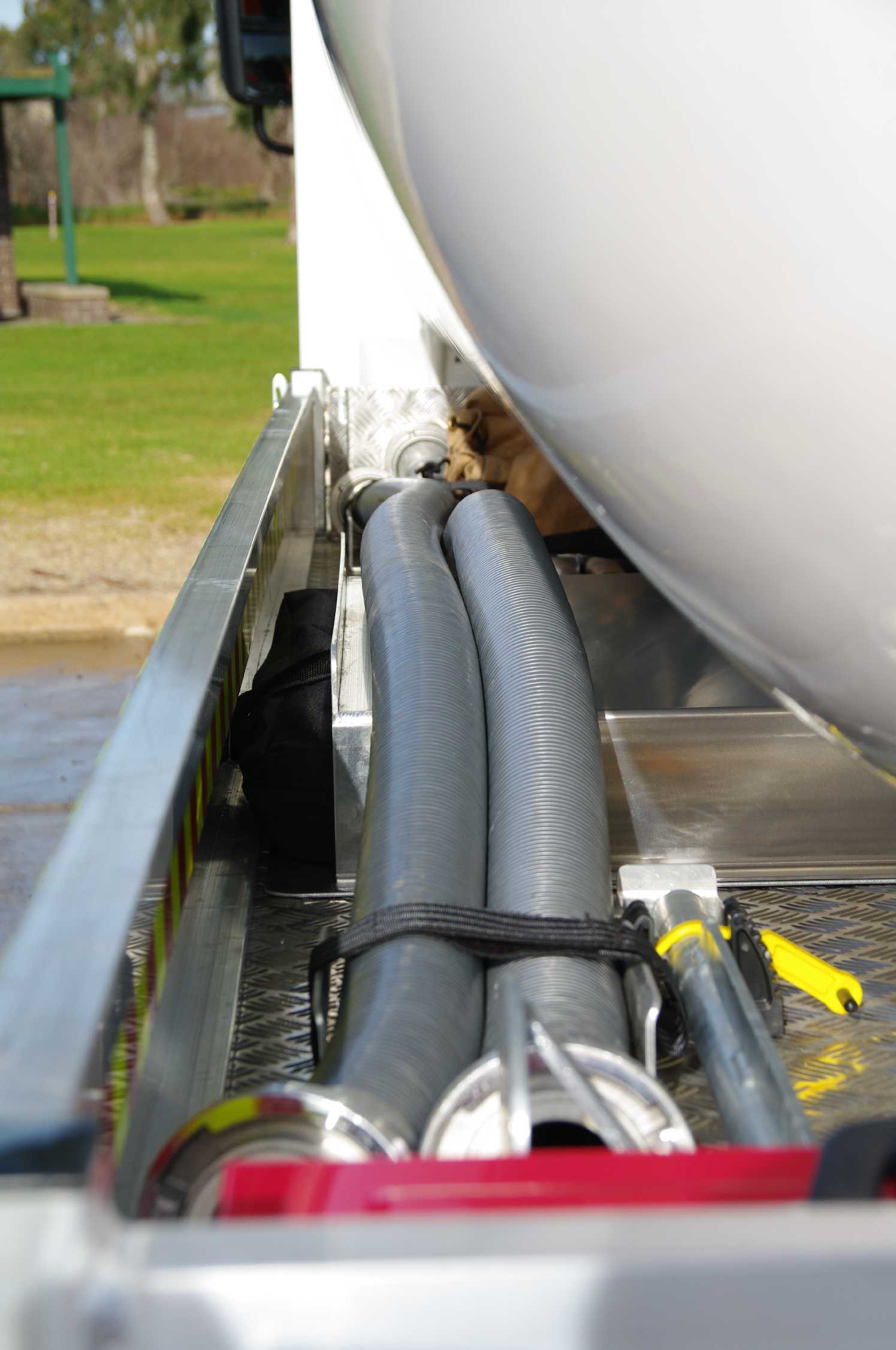 12,500 Litre Bulk Water Tanker – Moore Companies